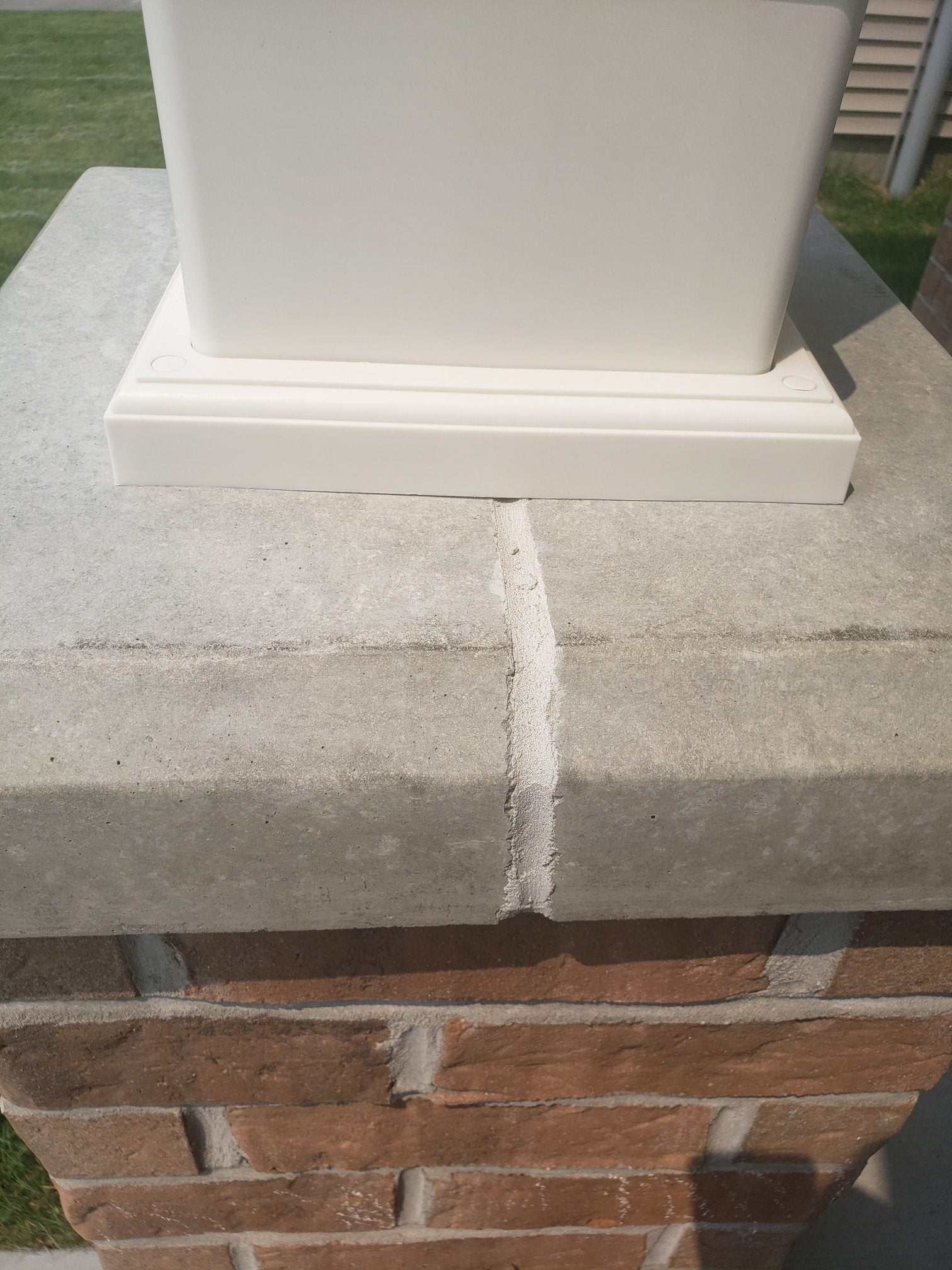 Will unaligned pillar at the front entrance affect my home value ...