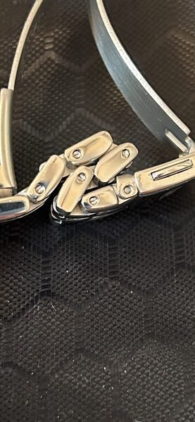 Removing watch links - push the pin or unscrew? - RedFlagDeals.com Forums